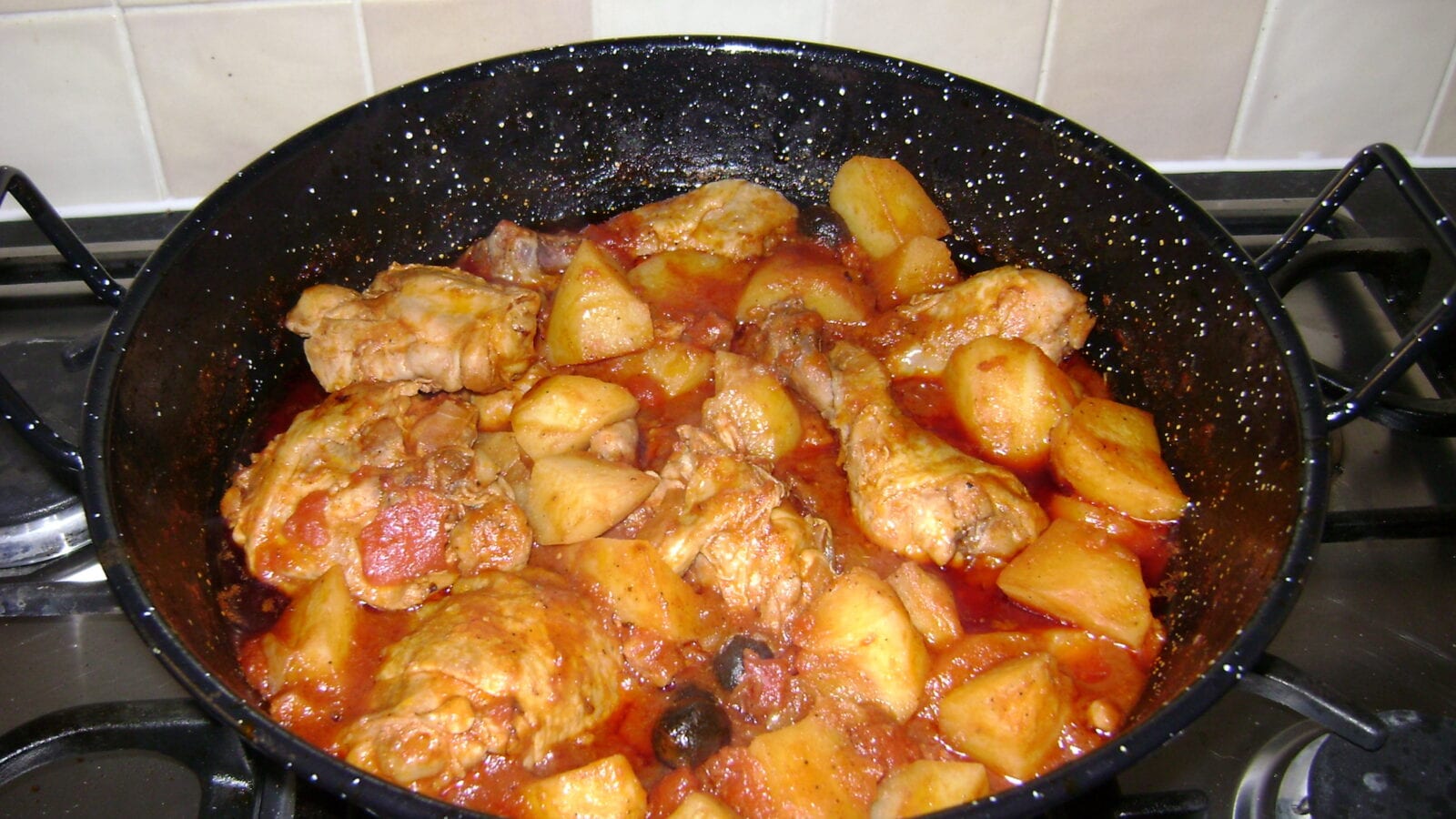 Chicken and Potato Stew Recipe | Guiso de Pollo y Patatas | Spanish Fiestas