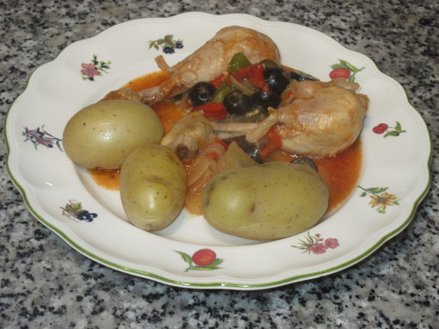 Chicken and Olive Casserole | Cazuela de Pollo y Aceitunas