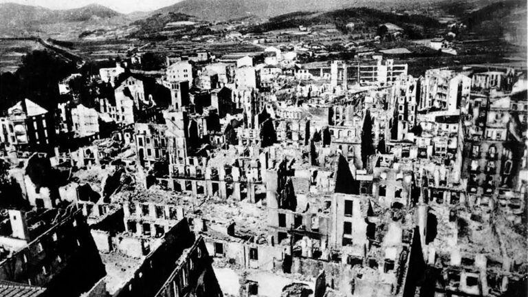 Picasso's Guernica (1937): The Meaning Behind The Painting